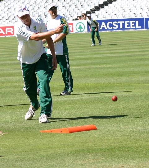 Katchet Cricket Training Aid - CRICKET CLUB ACCESSORIES